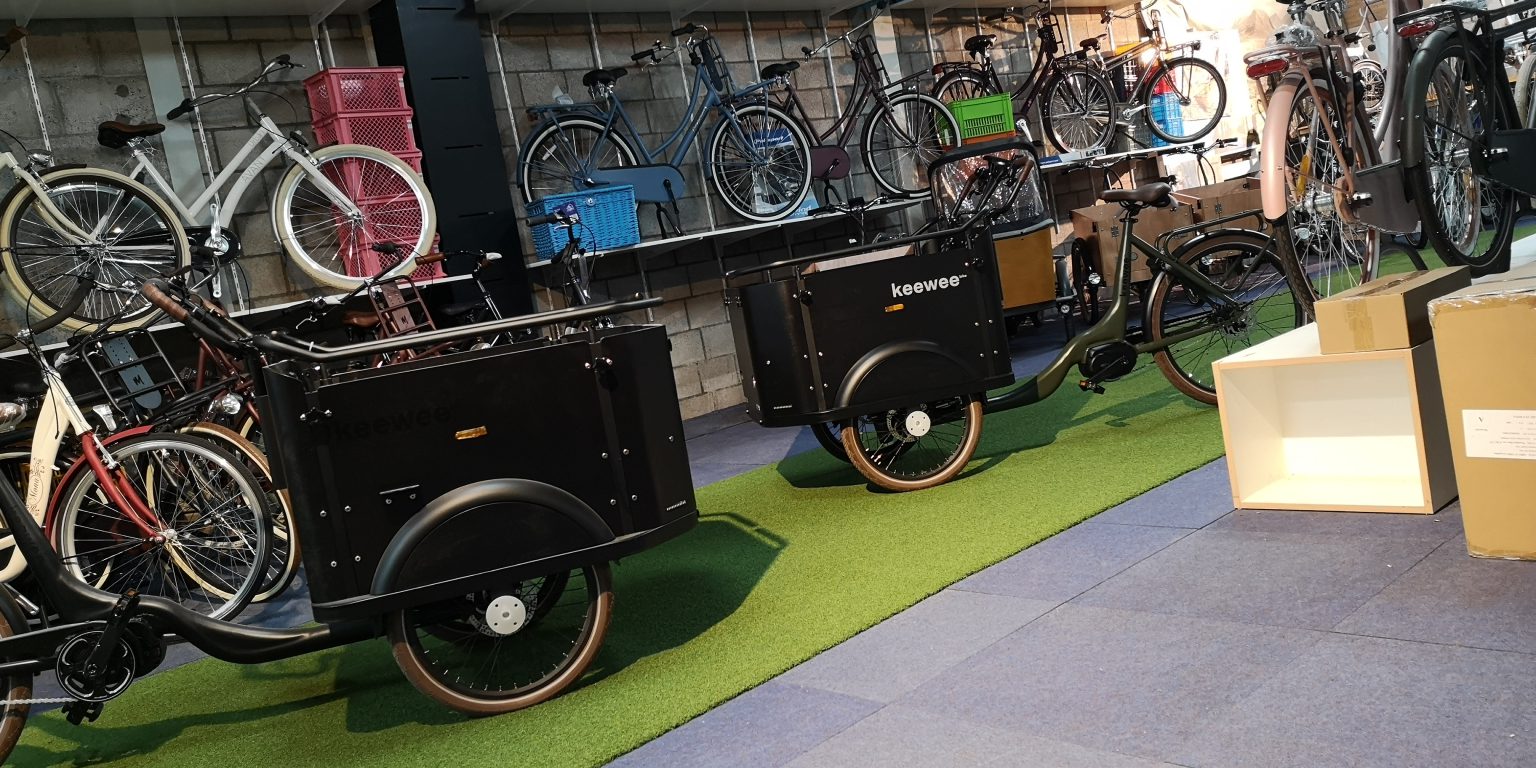 KeeWee E-Bike Bakfiets 24 inch N7 Army Green - Fietshemel Edam